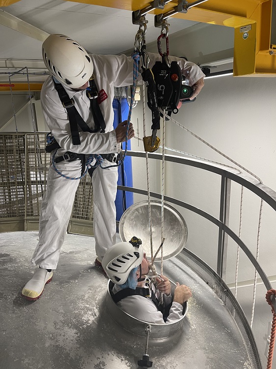 Rope access stand by rescue abseiltechnieken